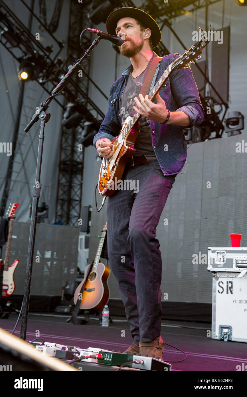 Chicago, Illinois, USA. 10th Aug, 2014. Guitarist TIM LOPEZ of the band ...