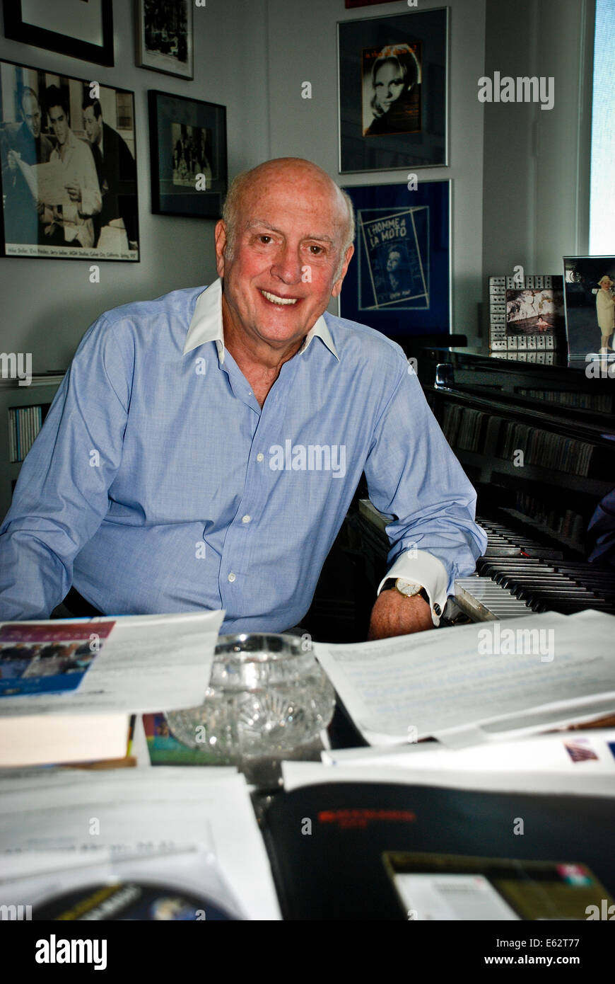 Elvis presley jail house rock hi-res stock photography and images - Alamy