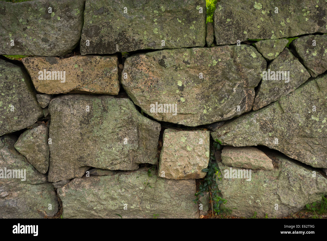 old stone wall Stock Photo - Alamy