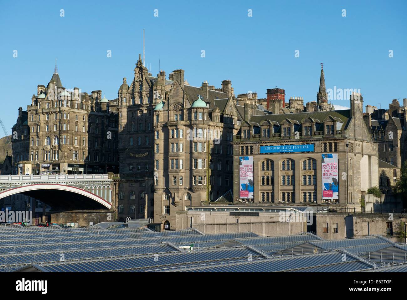 Looking over Waverley Station to the Old Town at North Bridge ...