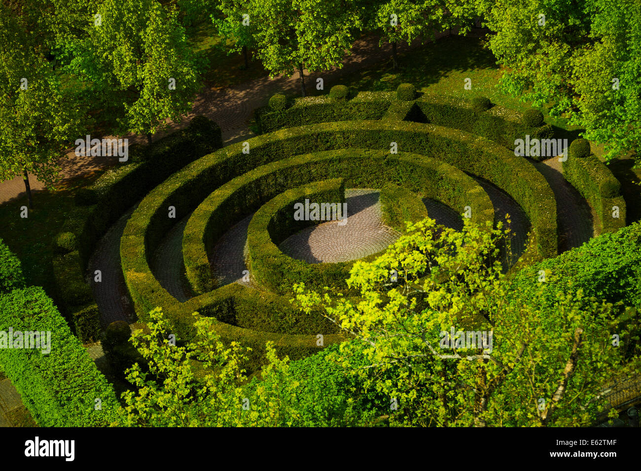 Round shape labyrinth green bush in Luxembourg Stock Photo - Alamy