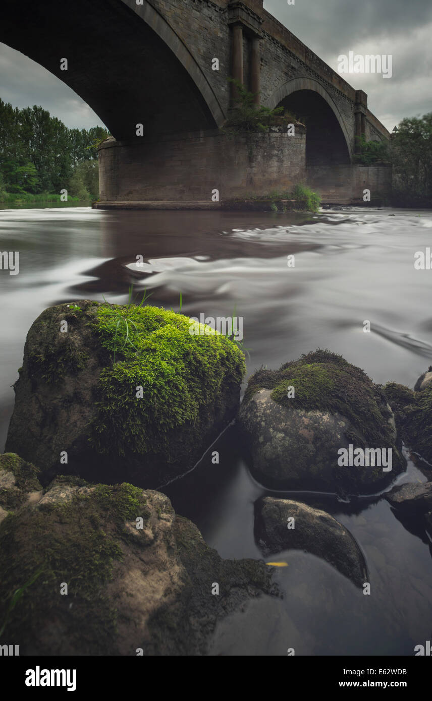 River Teviot and Kelso's Teviot Bridge, Scottish Borders, Scotland ...