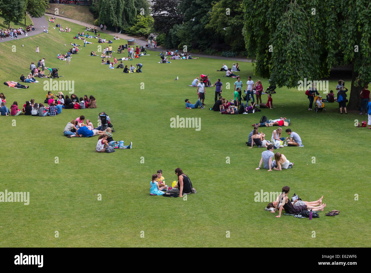 Edinburgh - Princes Street gardens Stock Photo - Alamy