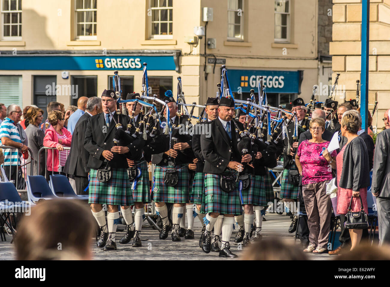 Kelso, Scottish Borders - Kelso pipe band Stock Photo - Alamy