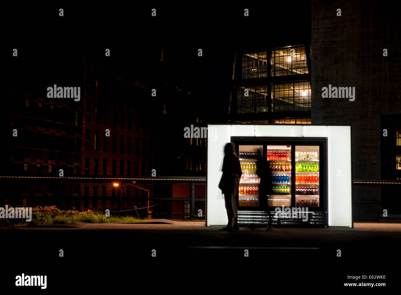Park vending machine hi-res stock photography and images - Alamy