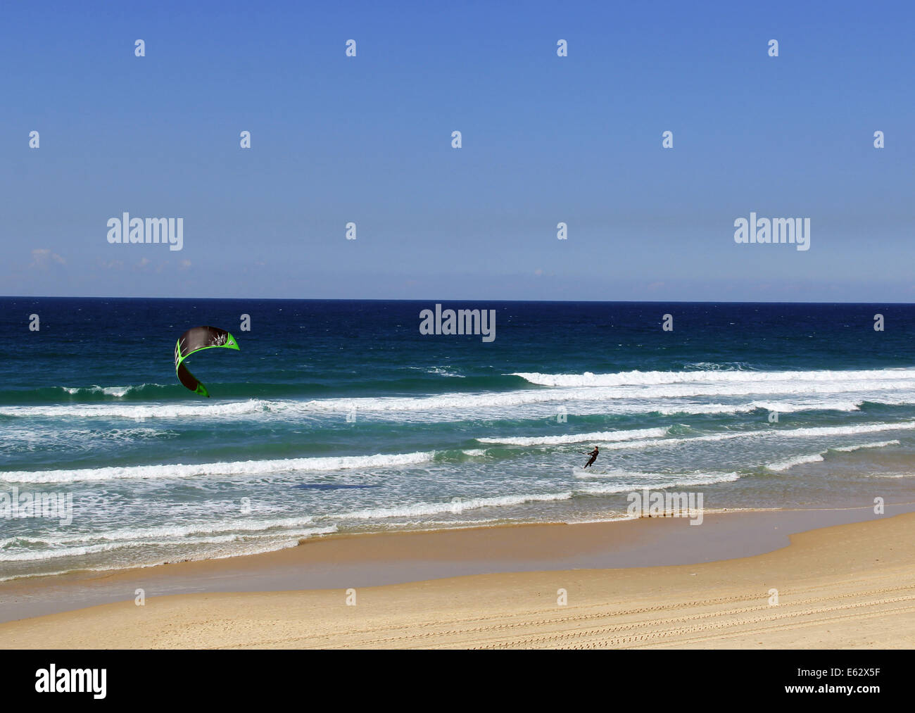 Kite surfing on waves hi-res stock photography and images - Alamy