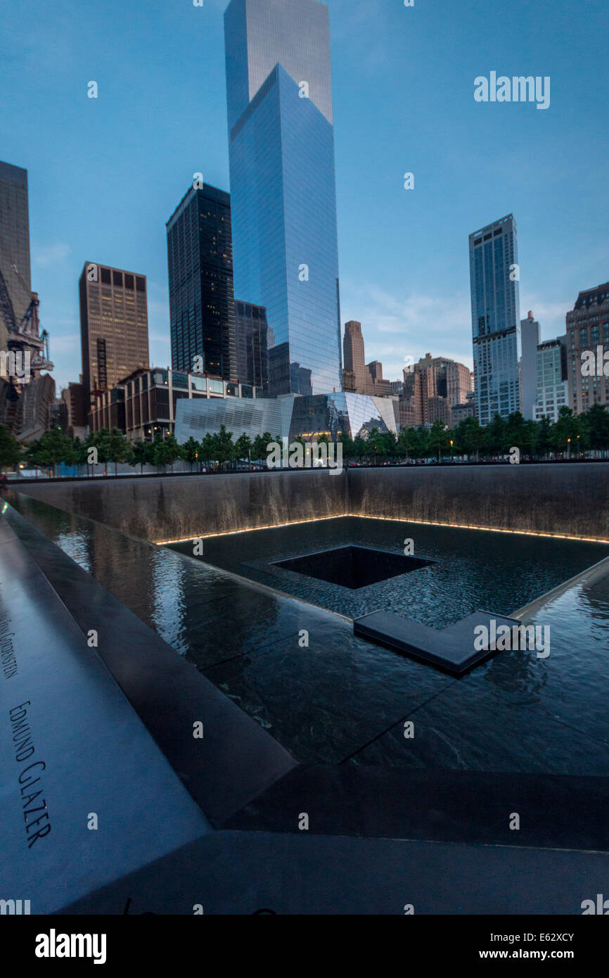 Manhattan, New York. Skyscrapers and their reflections in the 9/11 ...