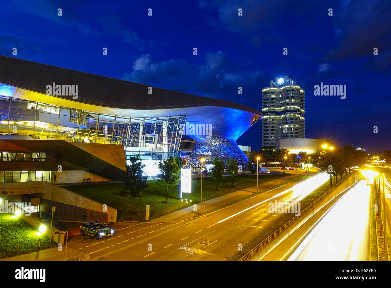 Bmw headquarters hi-res stock photography and images - Alamy