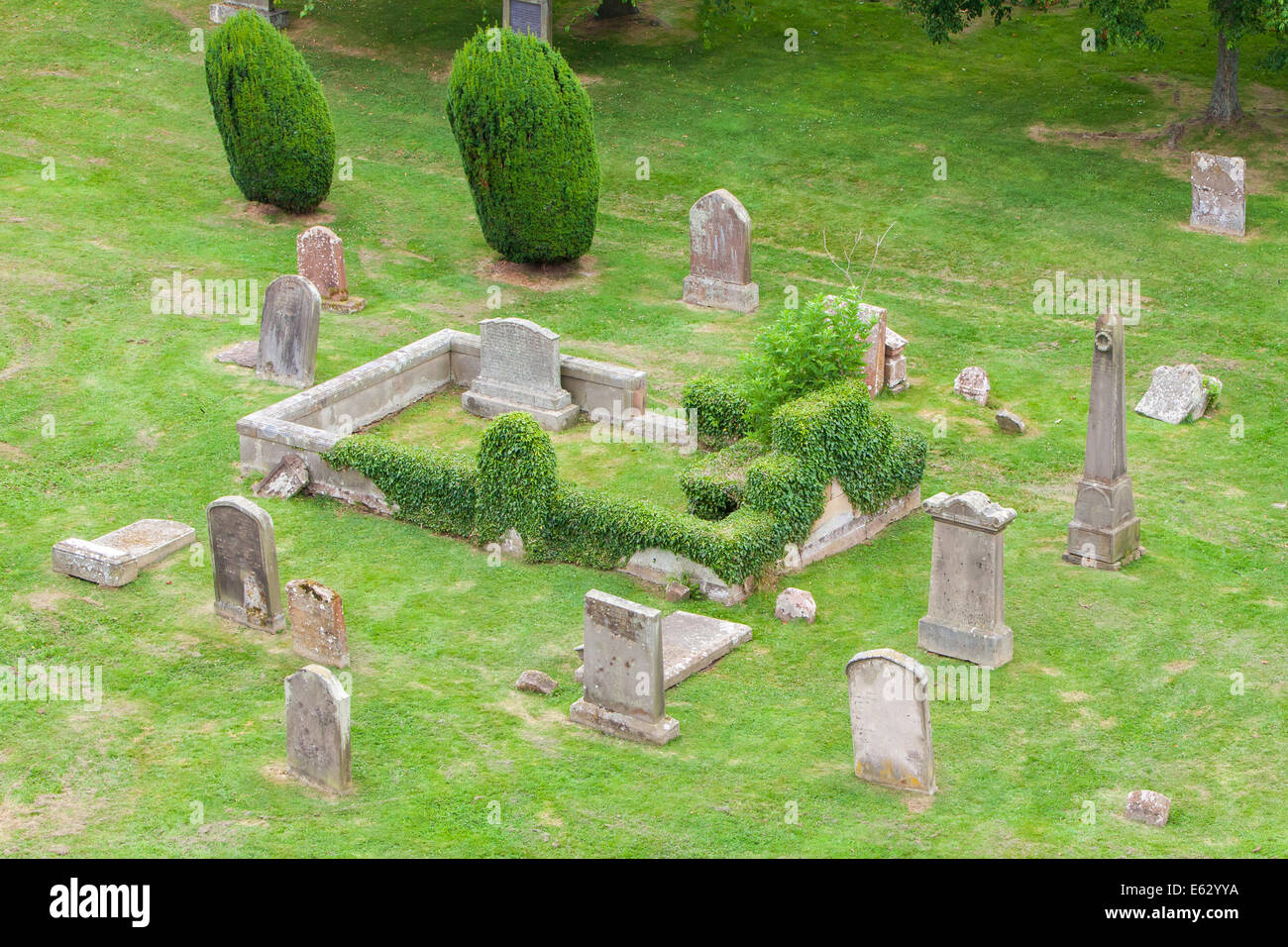 Scottish graveyard hi-res stock photography and images - Alamy