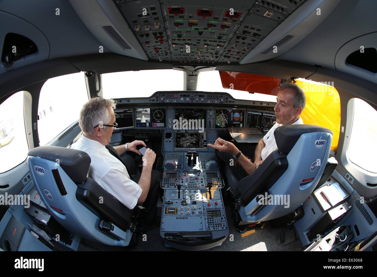 Airbus A350 Fuselage High Resolution Stock Photography and Images - Alamy