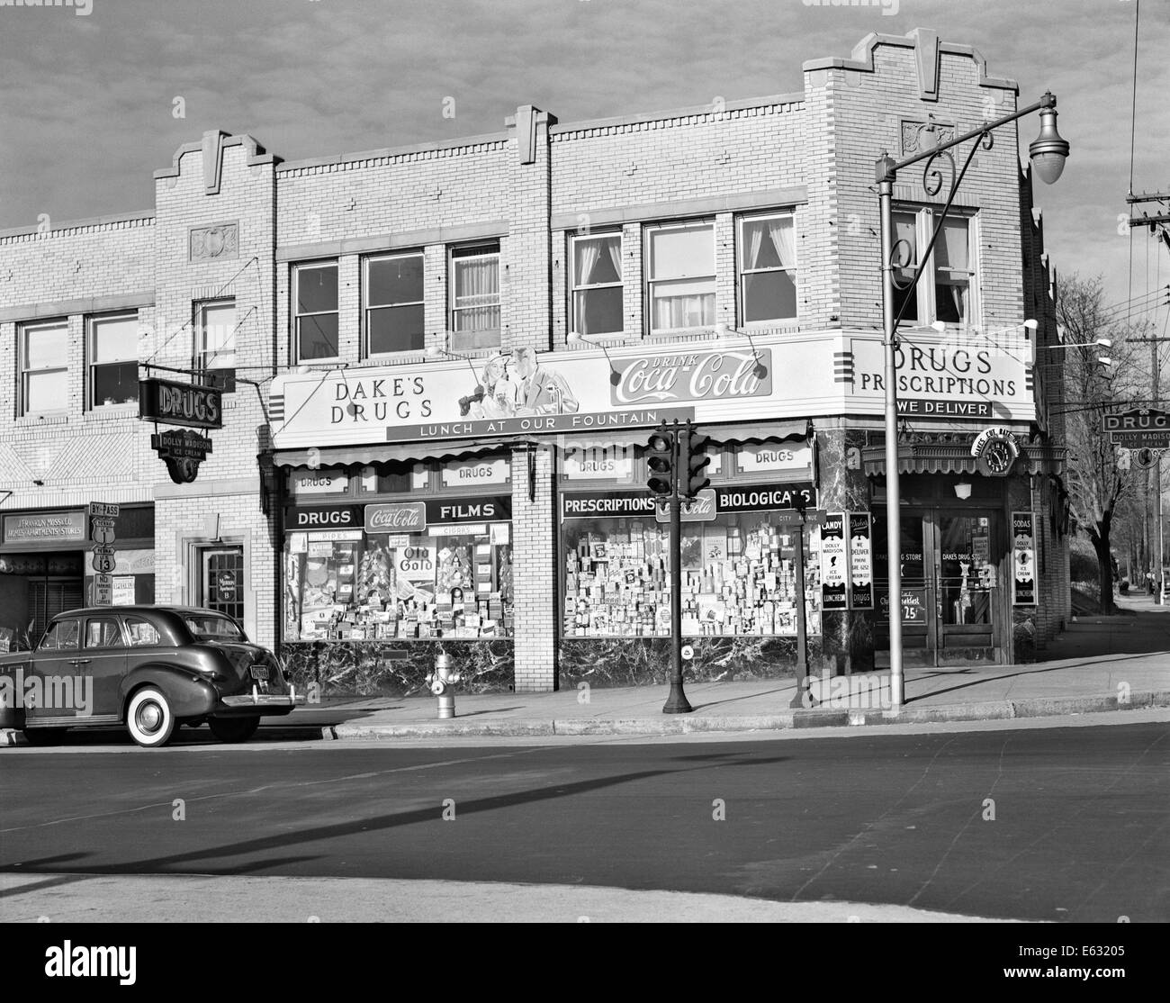 1940s STOREFRONT DRUGSTORE WINDOWS FULL OF PRODUCTS ADVERTISING LUNCH ...