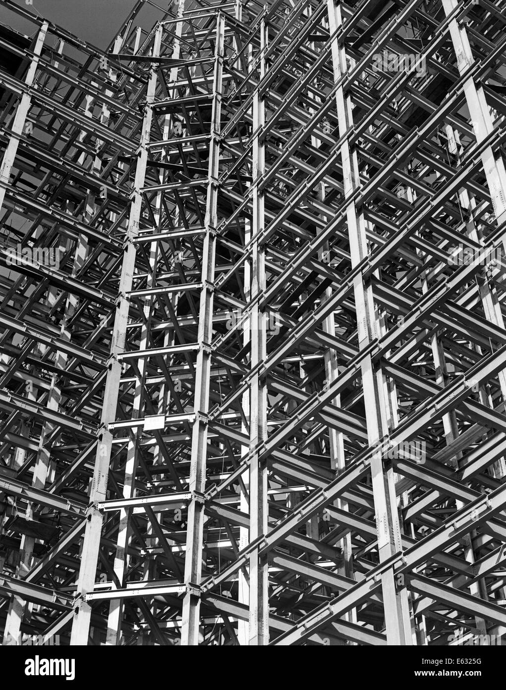1930s STEEL GIRDER FRAMEWORK OF NEW HOSPITAL BUILDING Stock Photo - Alamy