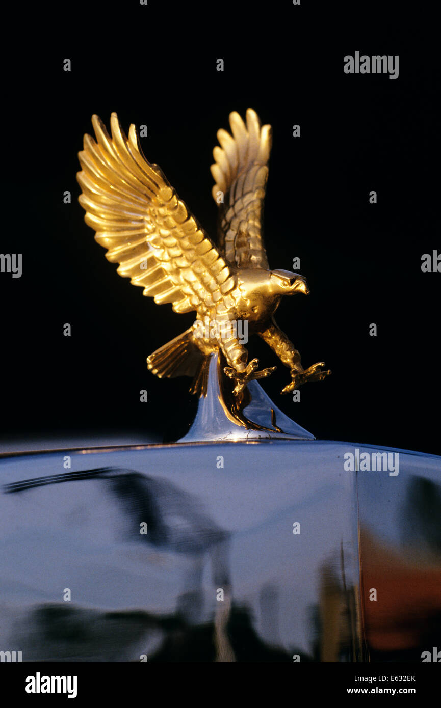 Radiator cap ornament hi-res stock photography and images - Alamy