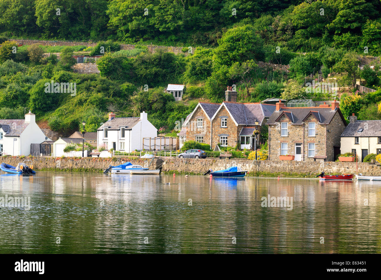 Lower fishguard pembrokeshire wales hi-res stock photography and images ...
