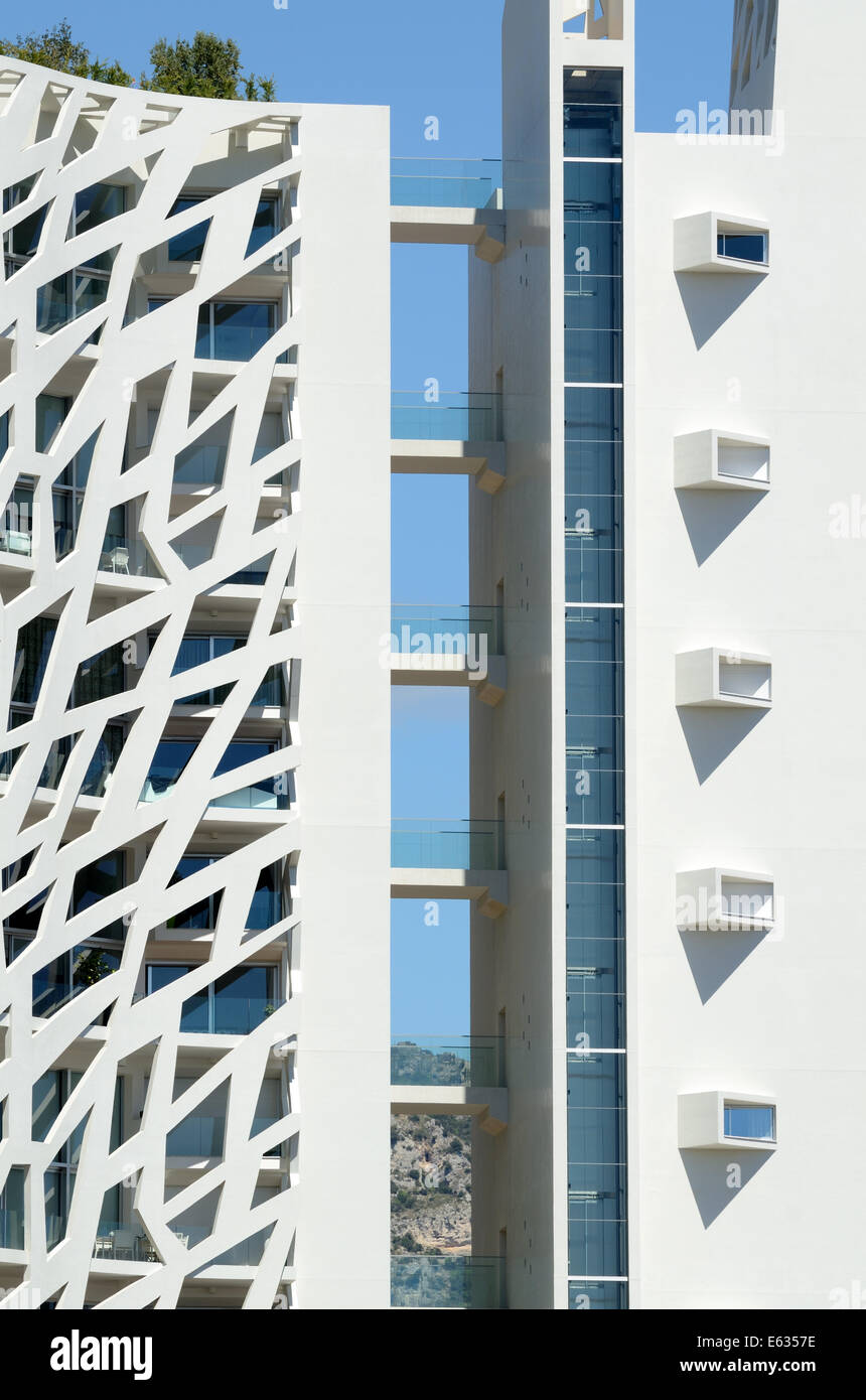 Concrete high rise hi-res stock photography and images - Alamy