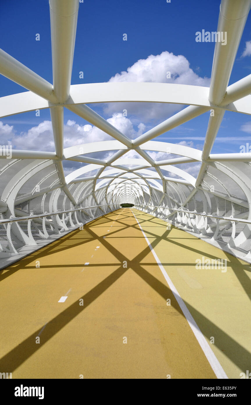 Cycle- and footbridge crossing the A15 motorway between Rotterdam and a ...