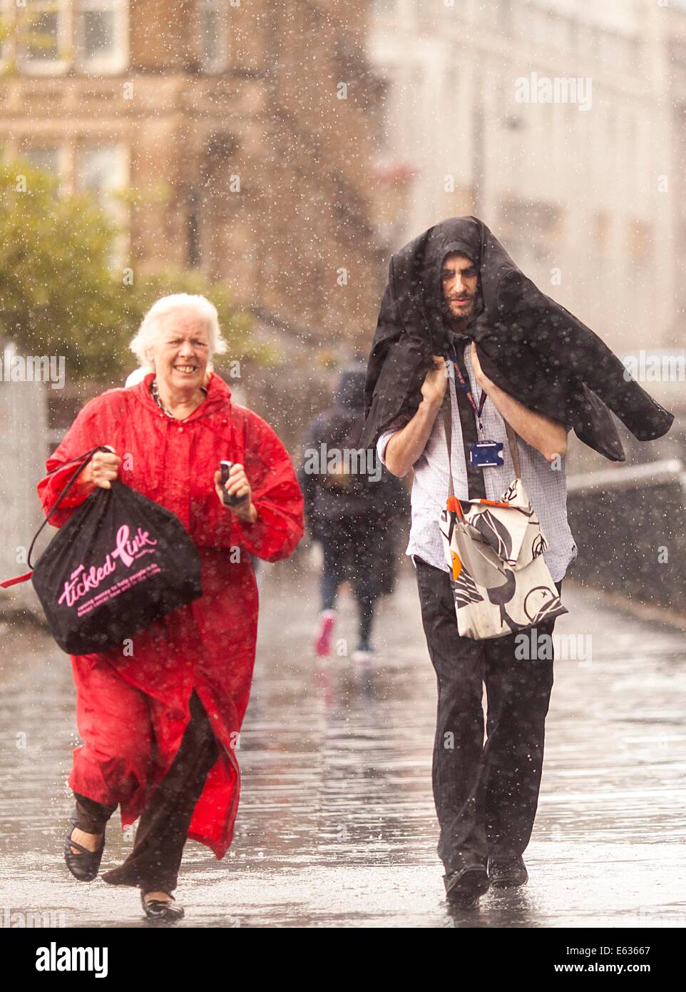 Manchester weather hi-res stock photography and images - Alamy