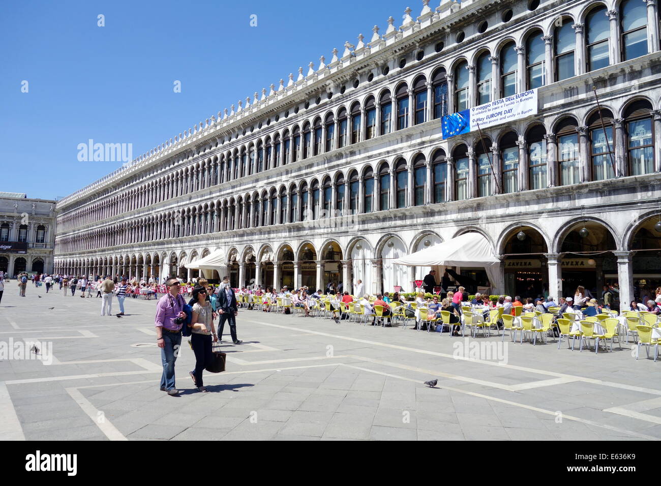 Venice people hi-res stock photography and images - Alamy