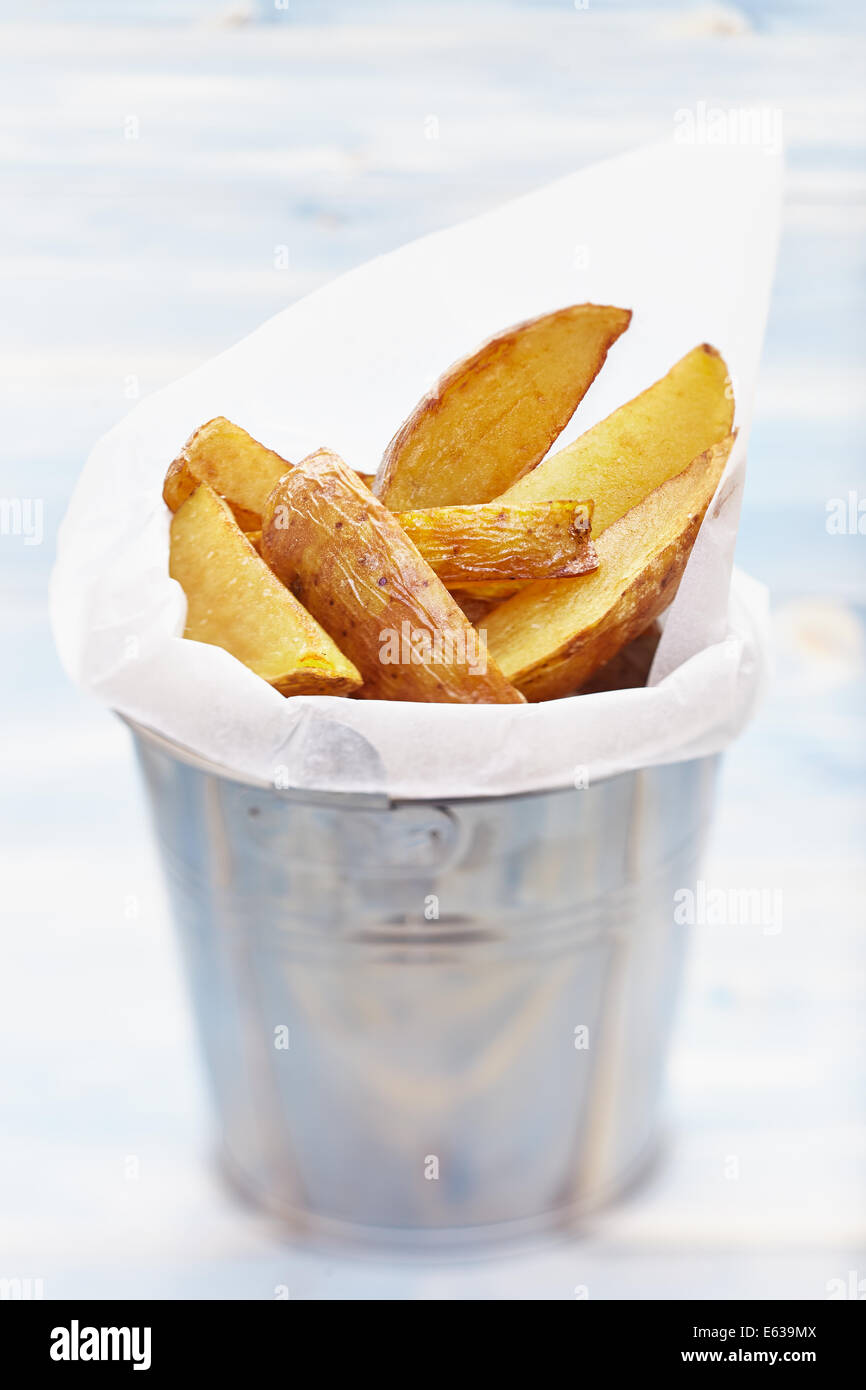 French fries bucket hi-res stock photography and images - Alamy