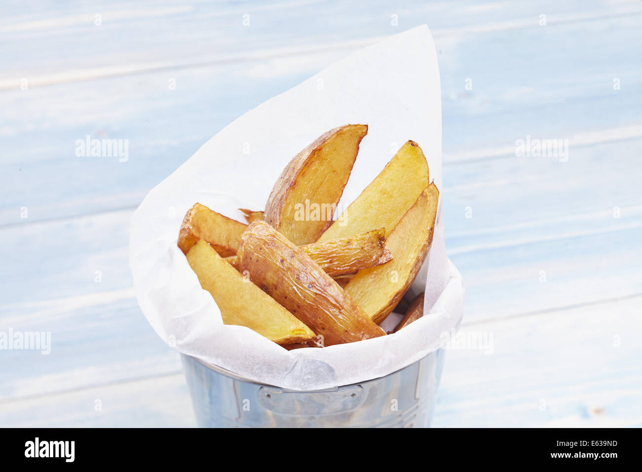 Bucket of fries hi-res stock photography and images - Alamy