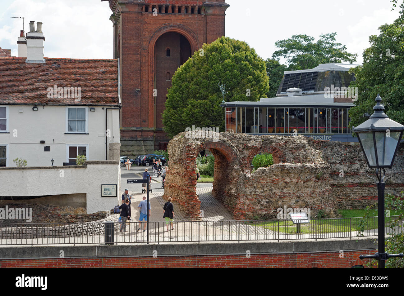 Roman wall colchester hi-res stock photography and images - Alamy