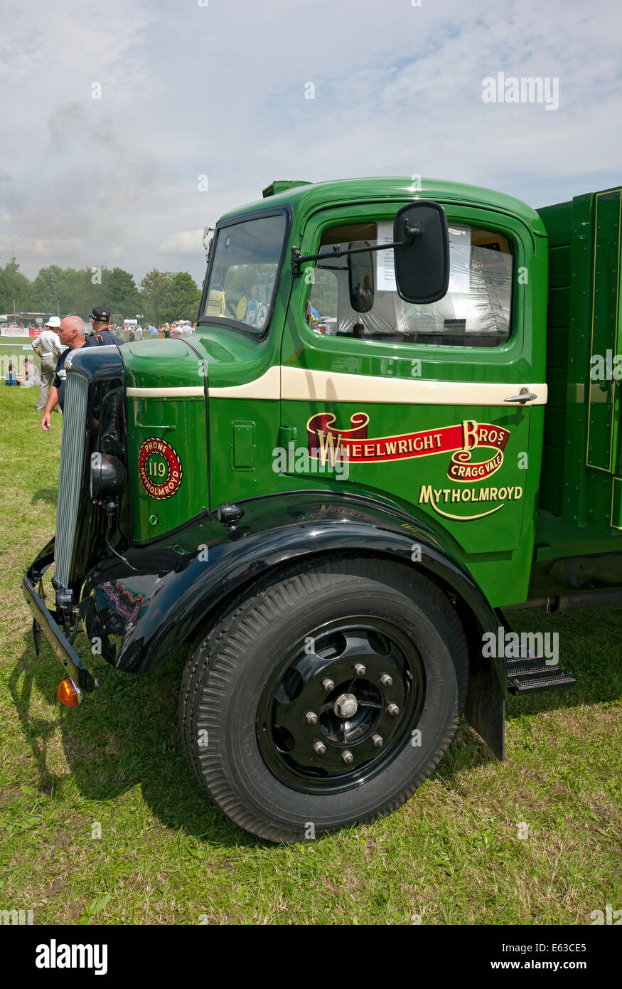 Restored old vintage Morris Commercial lorry vehicle at Driffield ...