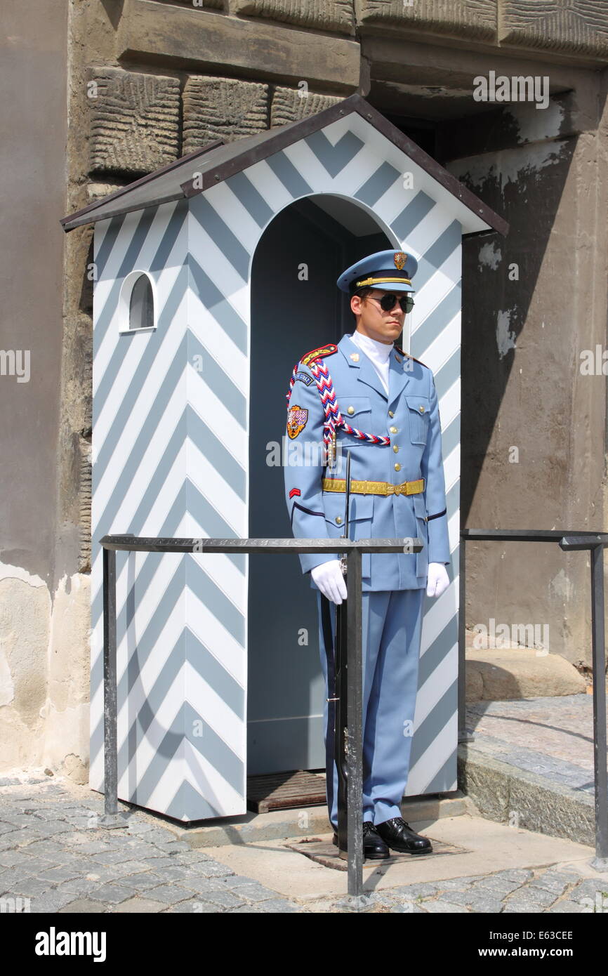 Security guard hut hi-res stock photography and images - Alamy