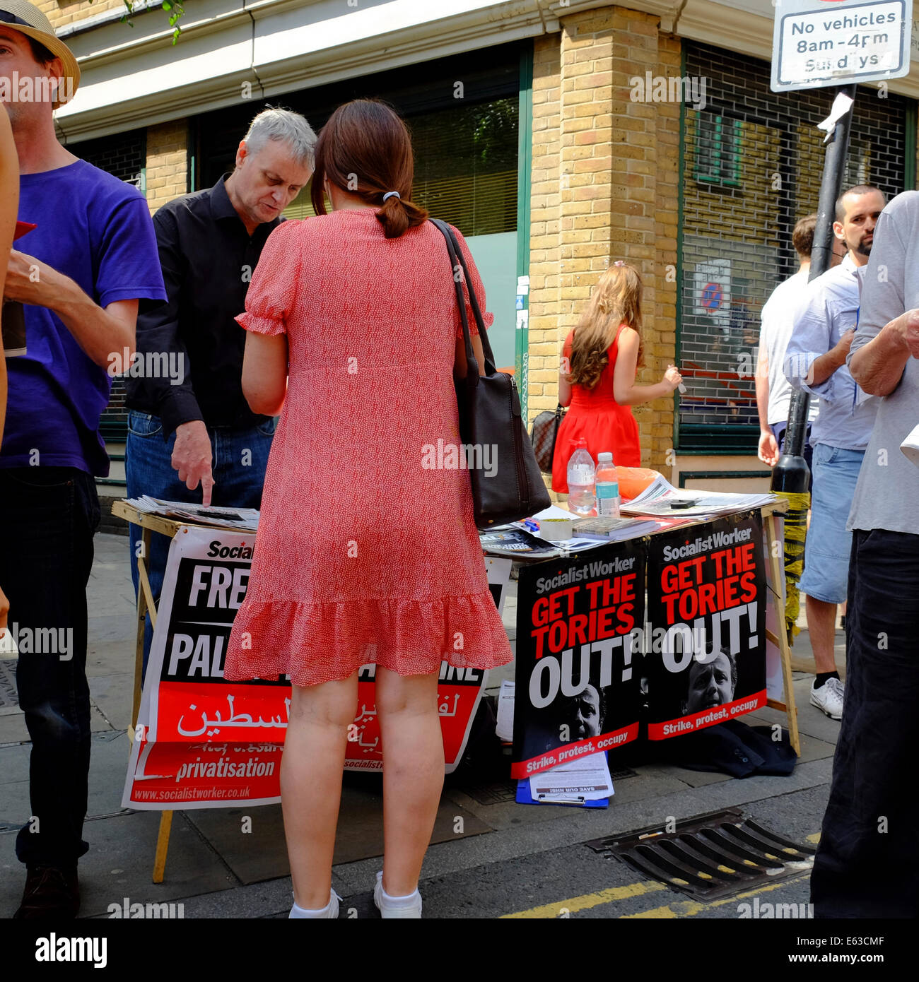 Anti socialist hi-res stock photography and images - Alamy