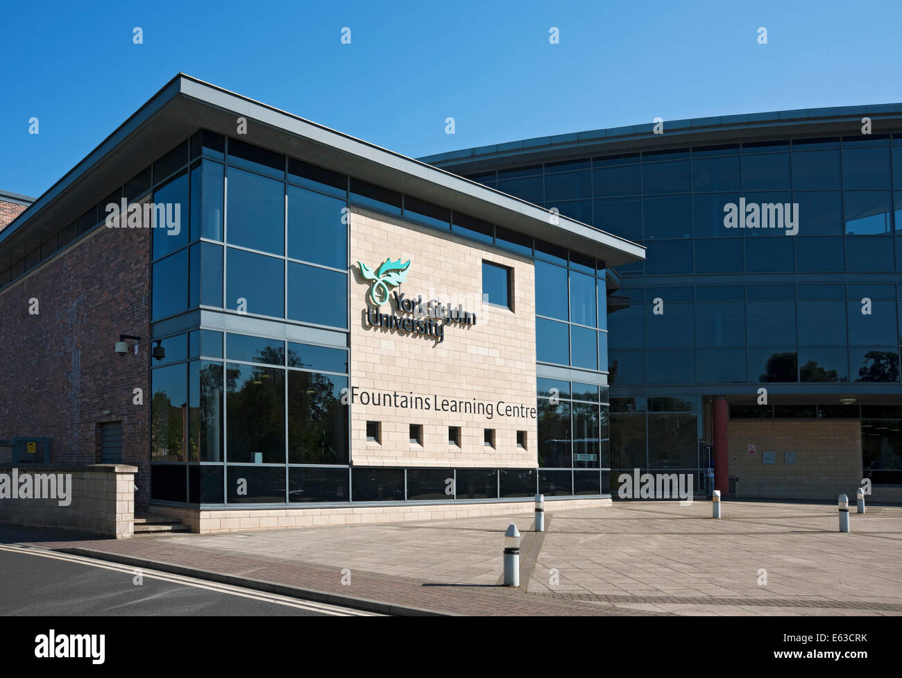 York university sign uk hi-res stock photography and images - Alamy