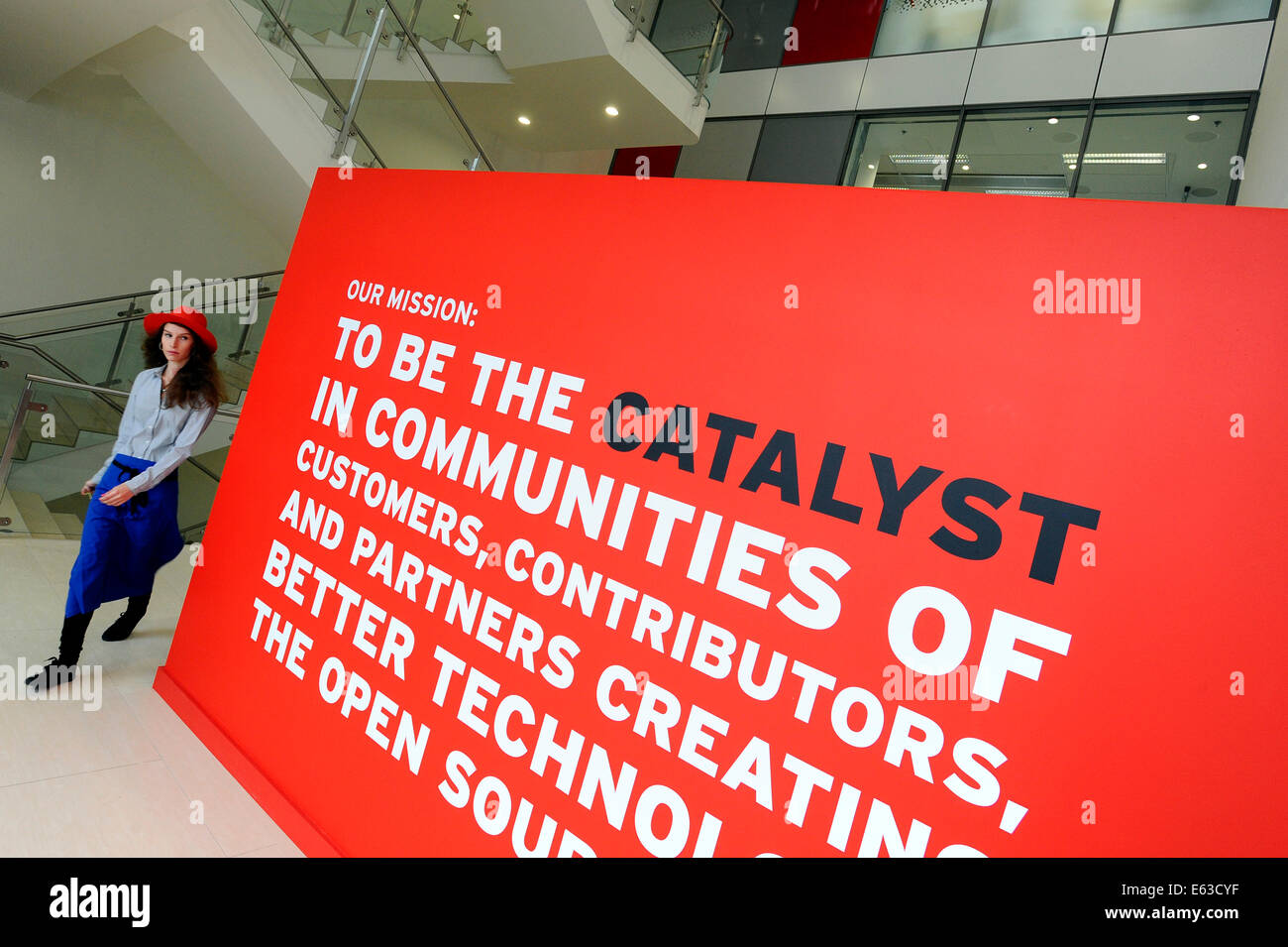 Software red hat hi-res stock photography and images - Alamy