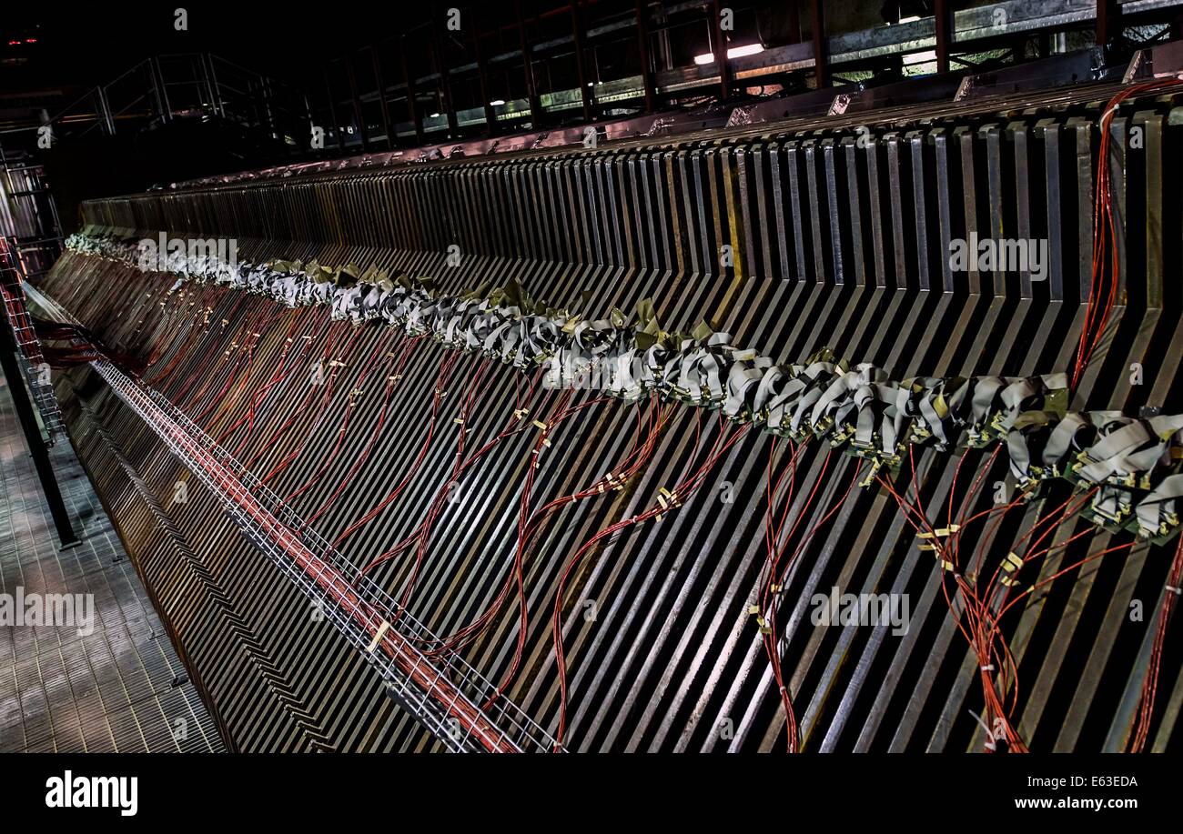 Particle detectors hi-res stock photography and images - Alamy