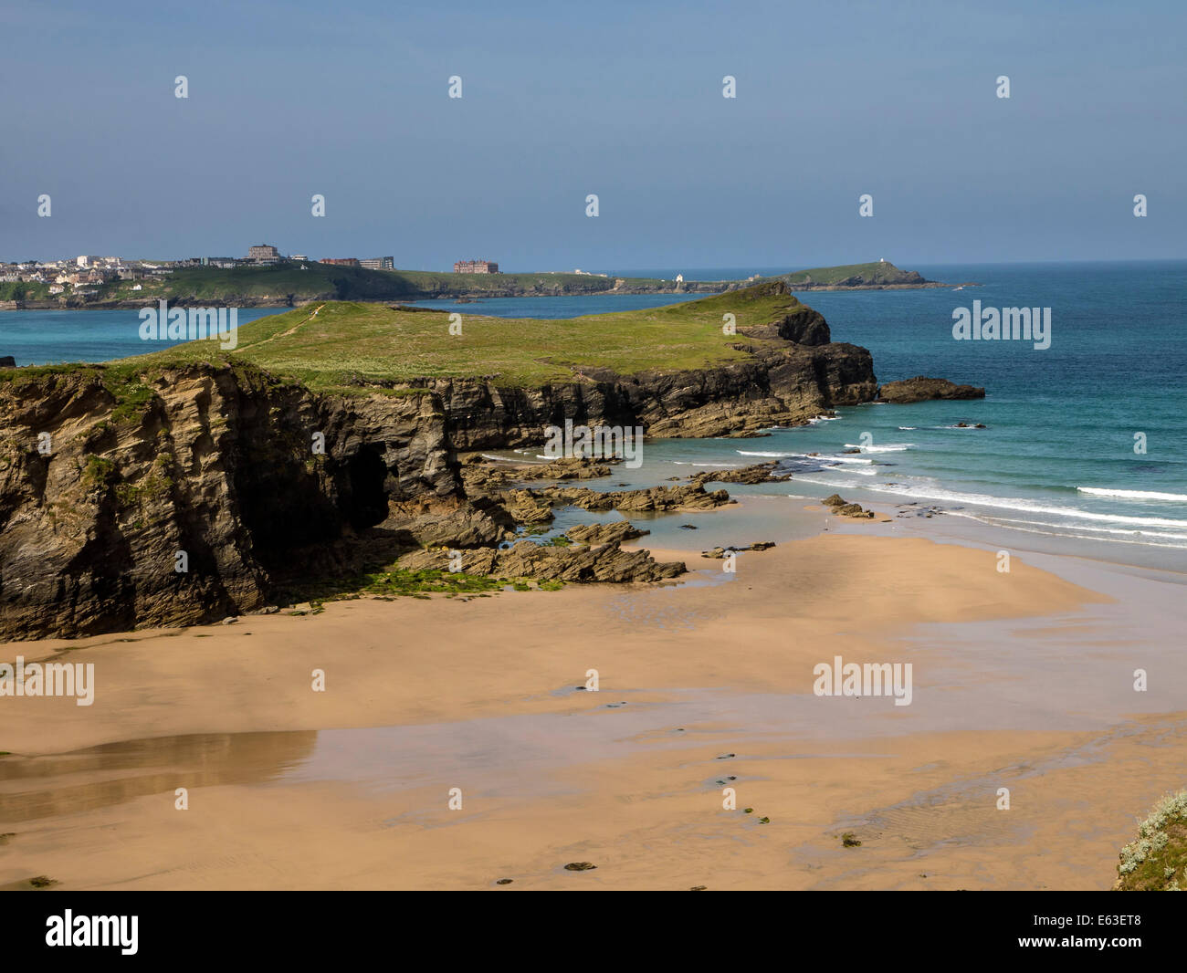 Whipsiderry cliffs hi-res stock photography and images - Alamy