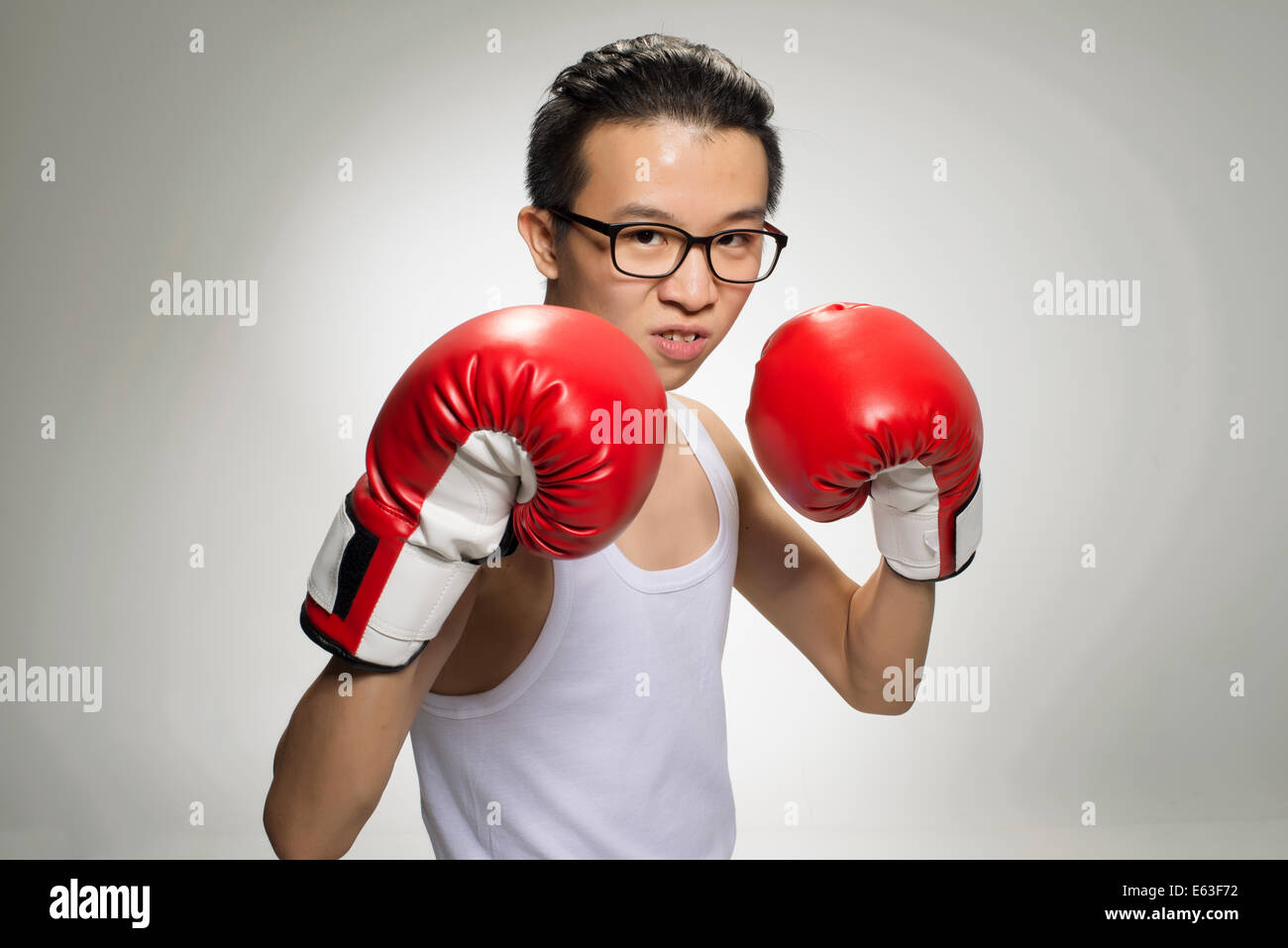 Funny boxer man black eye hi-res stock photography and images - Alamy