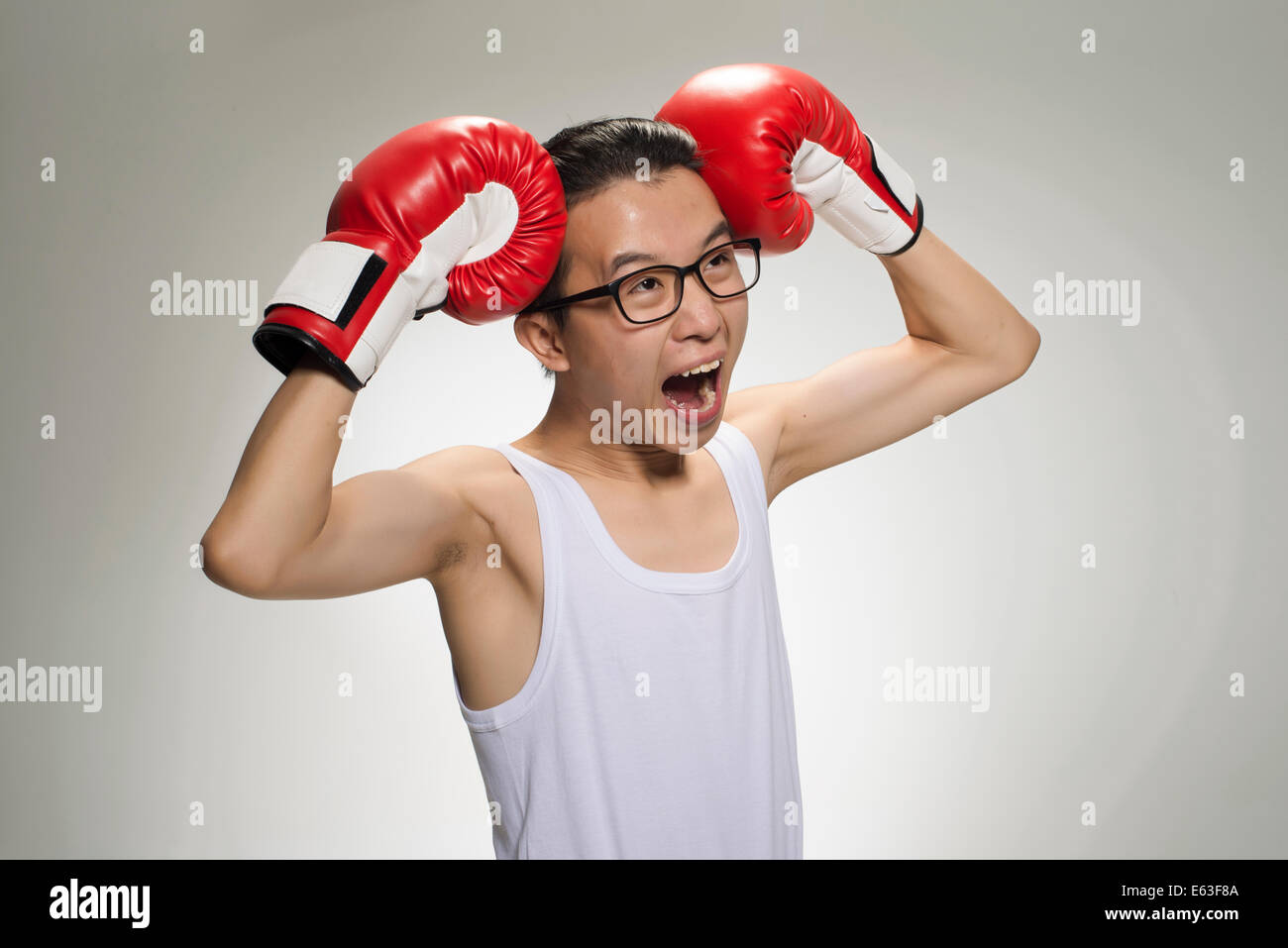 Funny boxer man black eye hi-res stock photography and images - Alamy