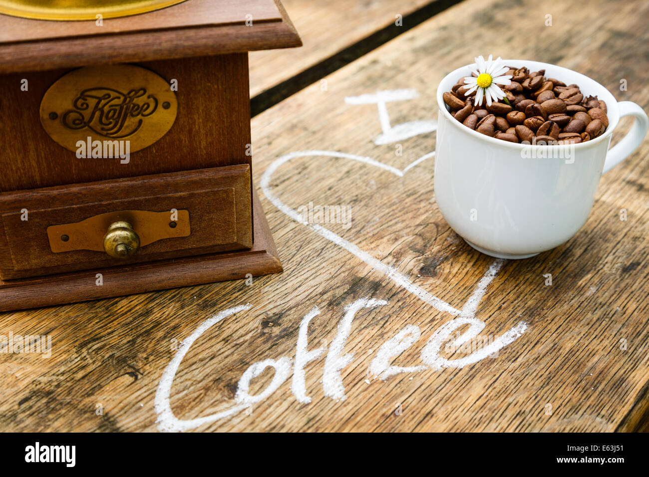 I love coffee sign with coffee beans in the cup Stock Photo - Alamy