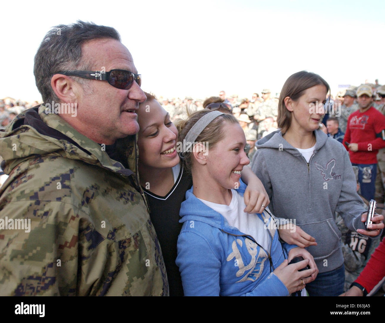 Academy Award winning actor and comedian Robin Williams poses for ...
