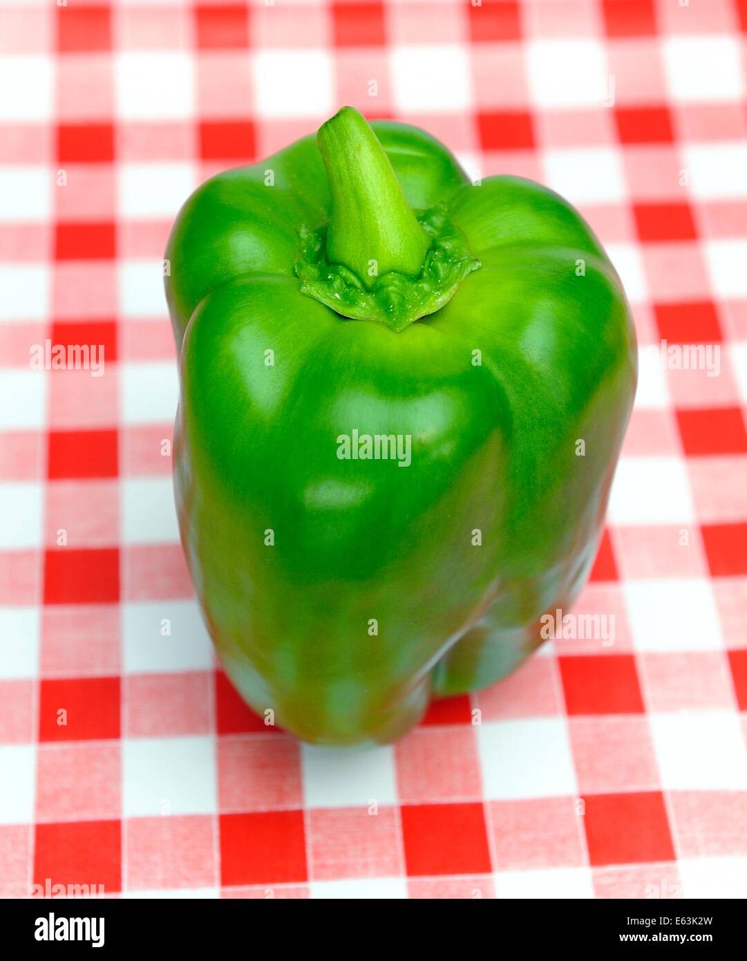 Green bell pepper Stock Photo - Alamy