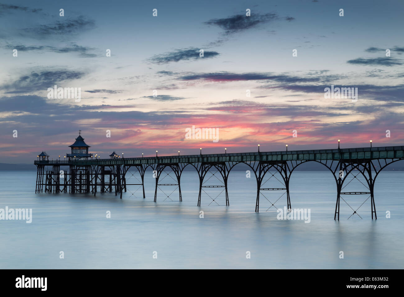 Clevedon Pier at Dusk Stock Photo - Alamy