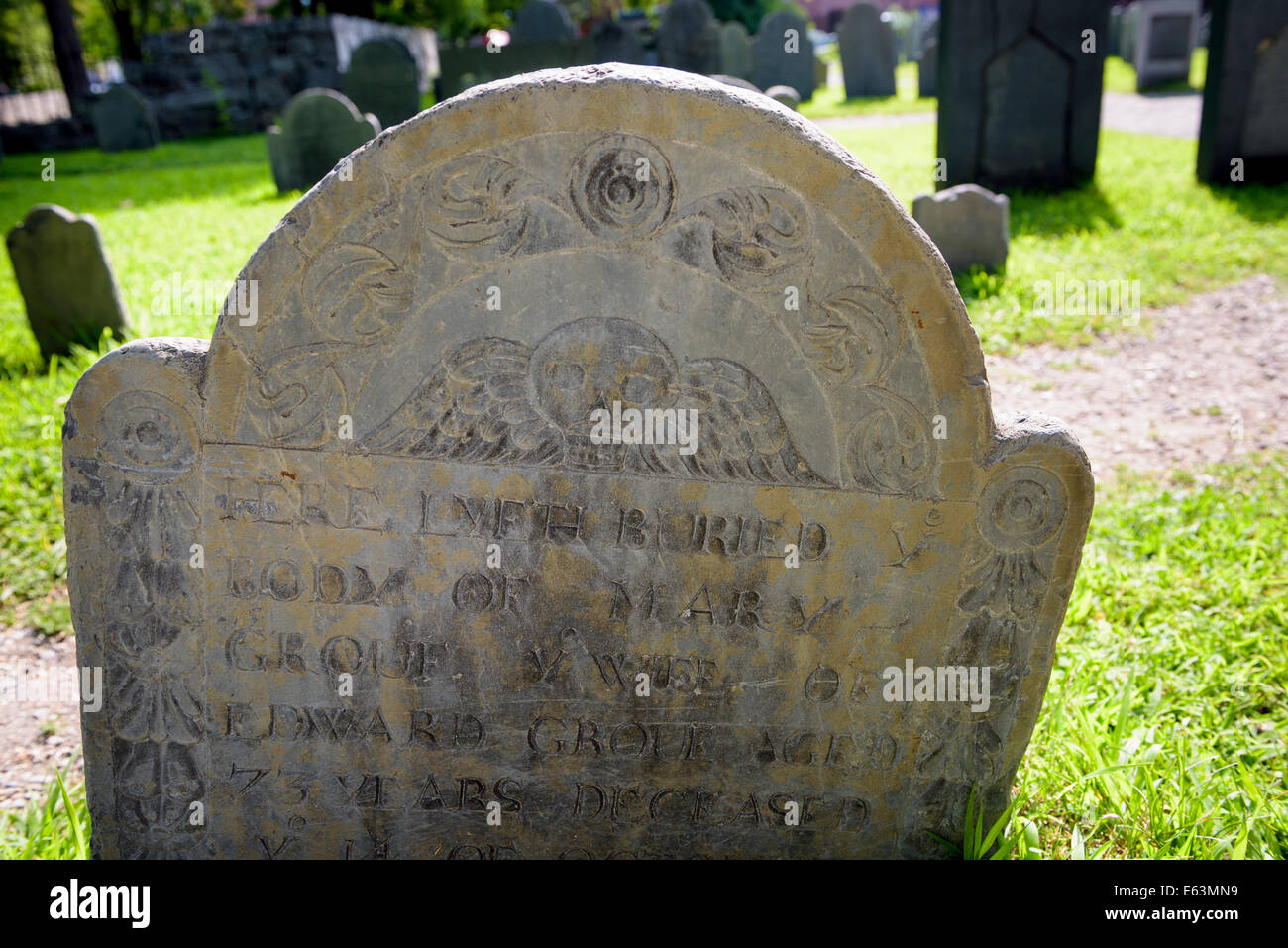Old burying point cemetery memorial hi-res stock photography and images ...