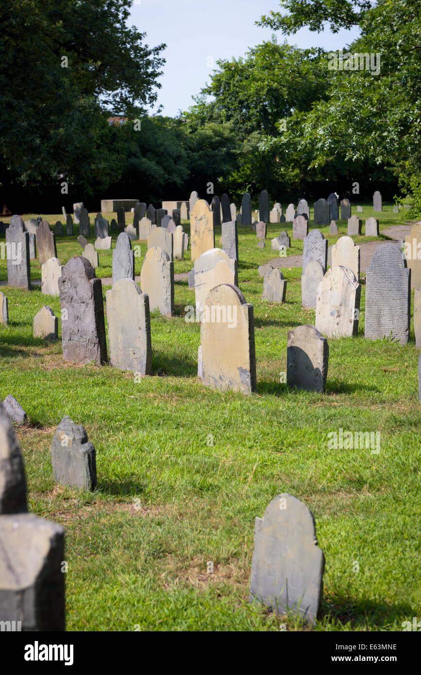 American colonial cemetery hi-res stock photography and images - Alamy