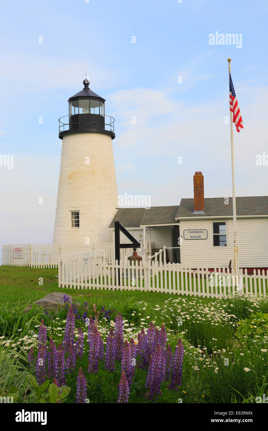 Pemaquid Point, Lighthouse, Pemaquid Lighthouse Park, New Harbor, Maine ...