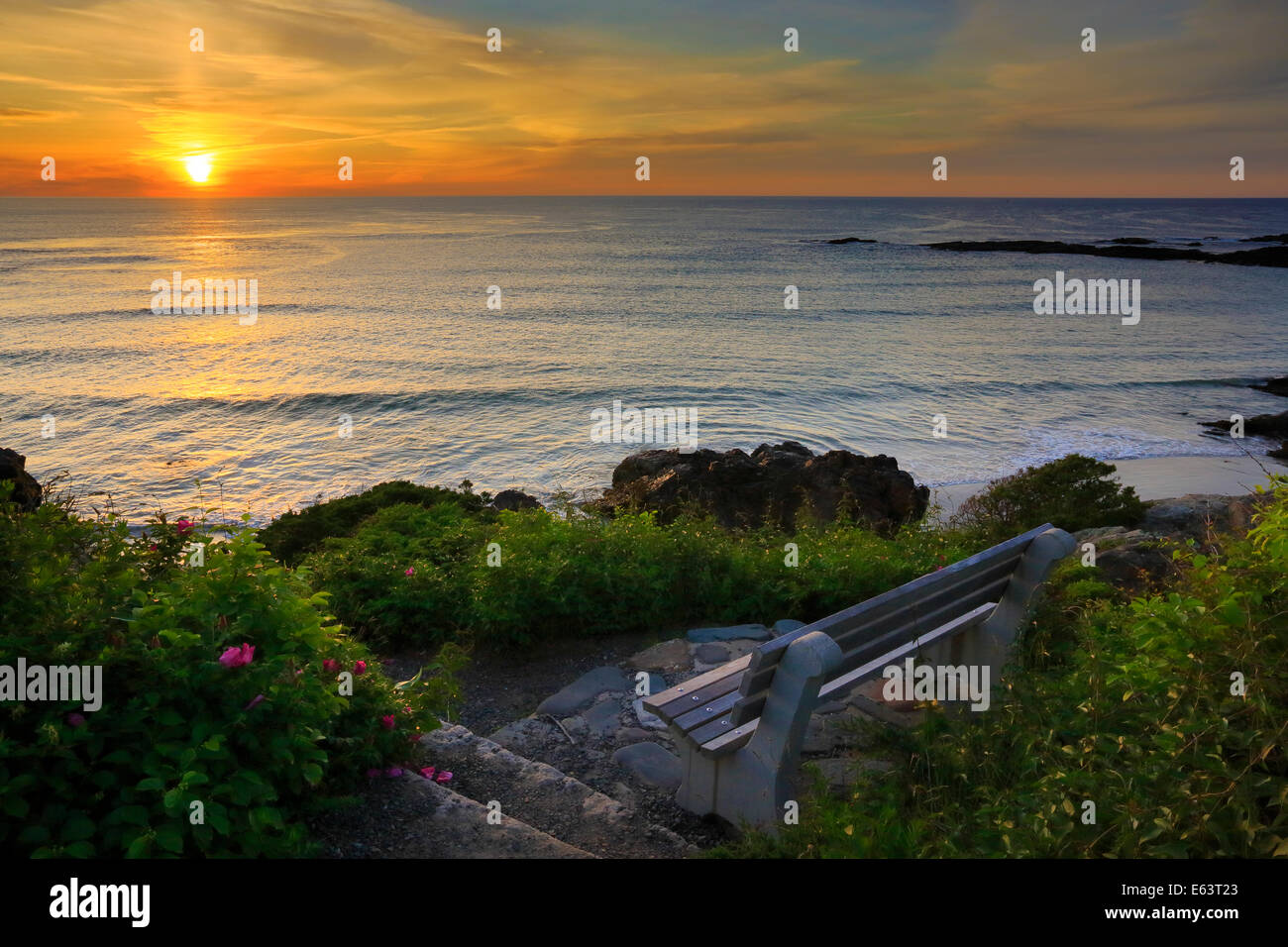 Sunrise, Marginal Way, Ogunquit, Maine, USA Stock Photo - Alamy