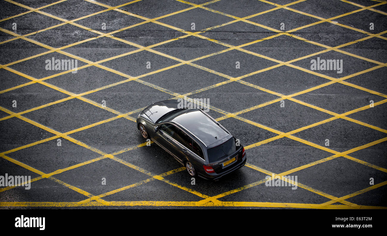 Yellow Box Junction High Resolution Stock Photography and Images - Alamy