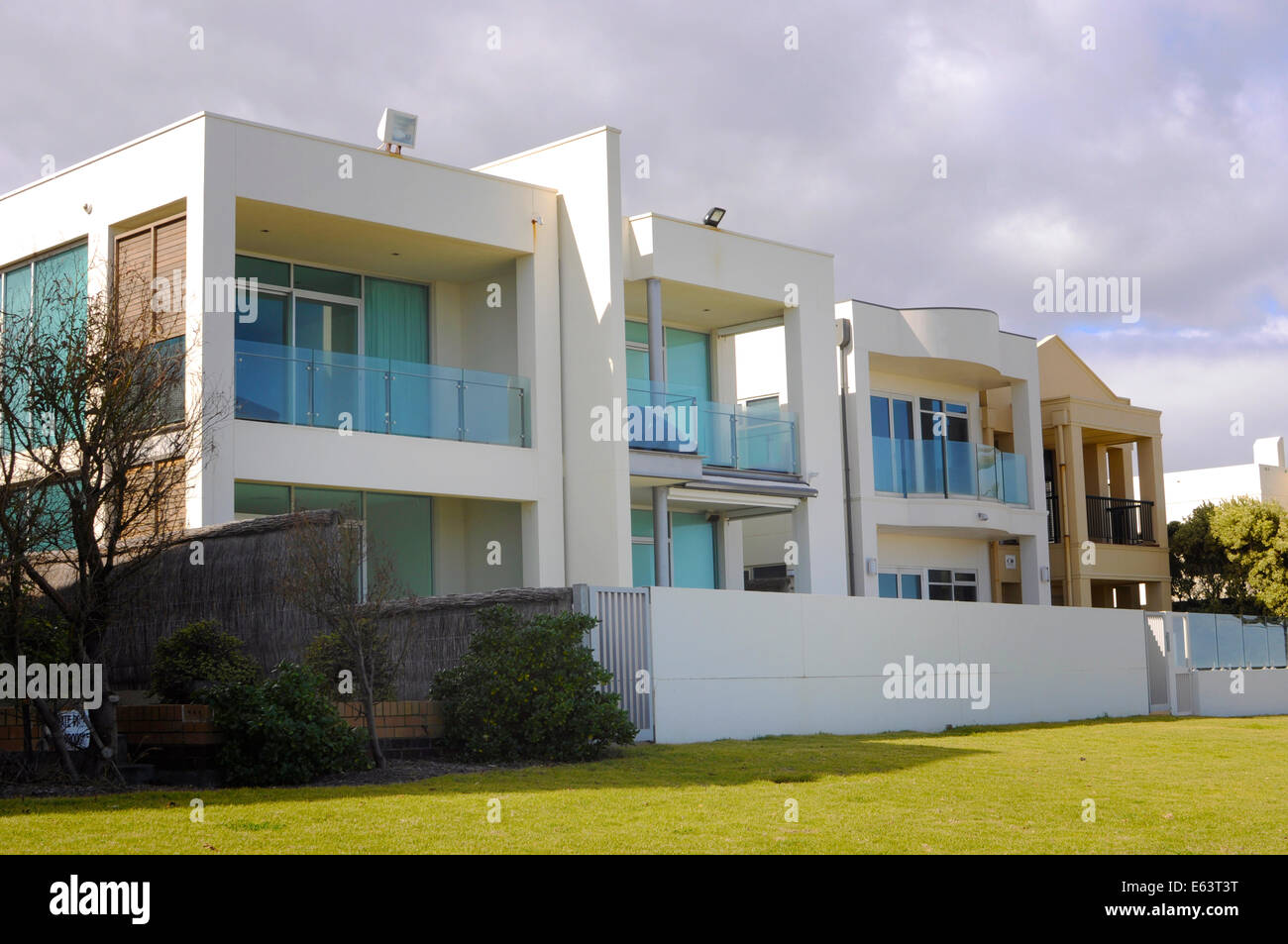 Example of modern luxury two story architecture of Australian homes ...
