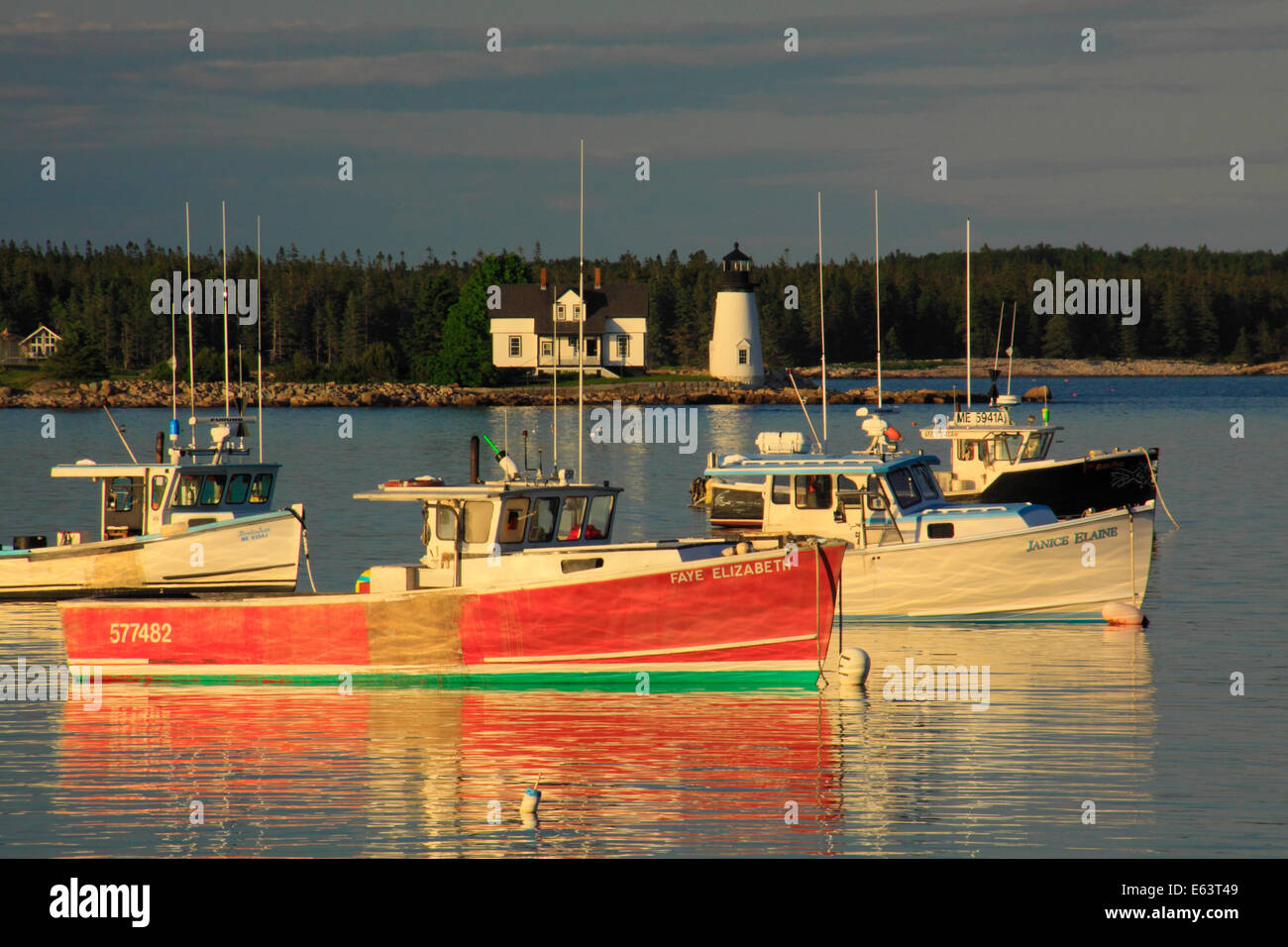 Elsas Inn, Prospect Harbor Point Lighthouse, Prospect Harbor, Maine ...