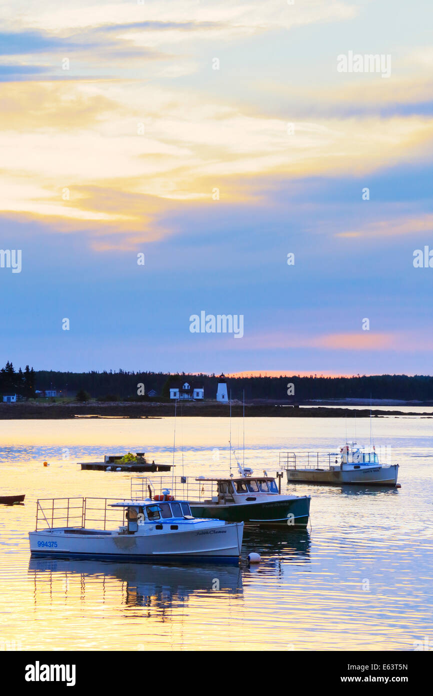 Sunrise, Prospect Harbor Point Lighthouse, Prospect Harbor, Maine, USA ...
