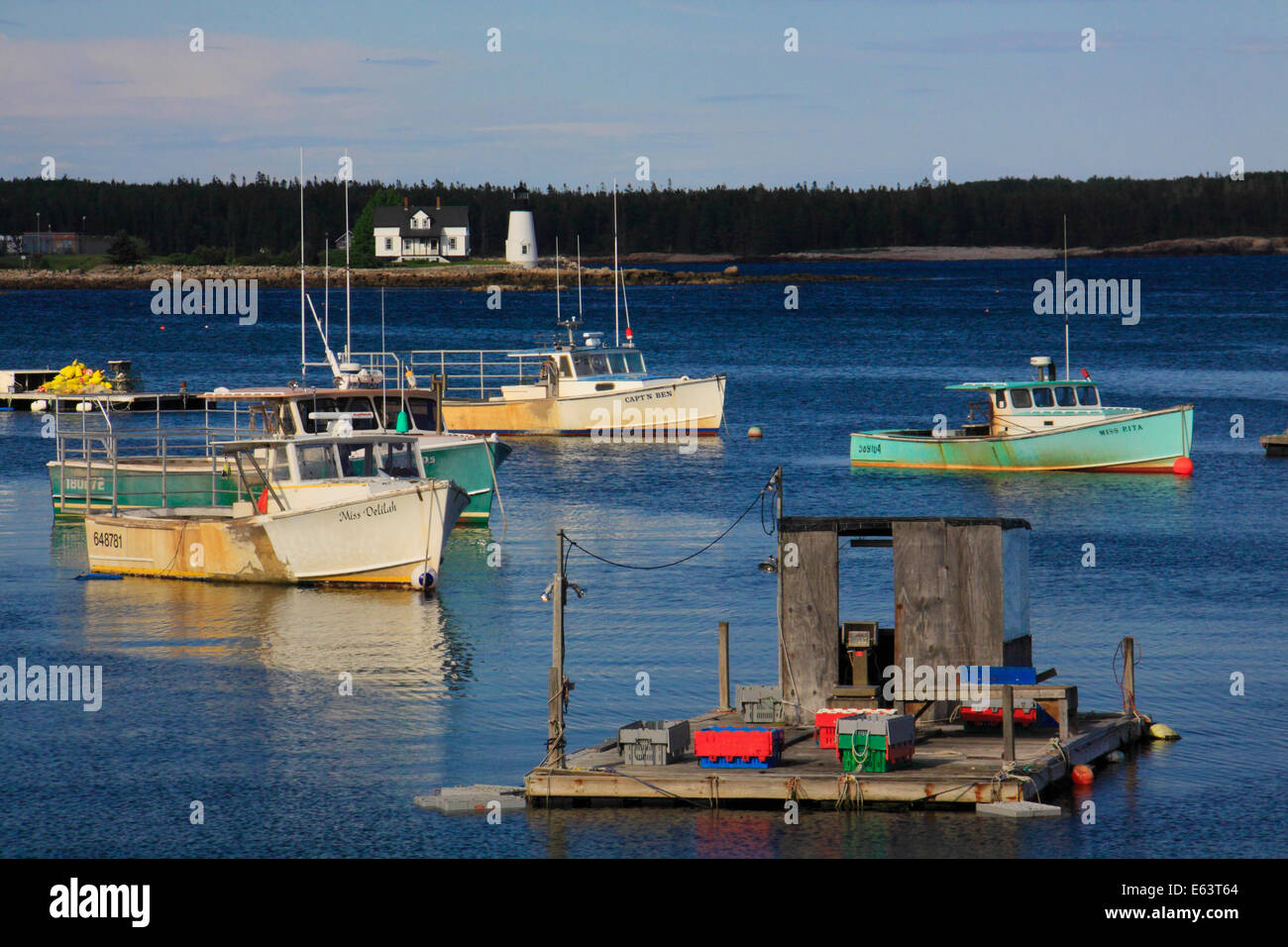 Trap point hi-res stock photography and images - Alamy