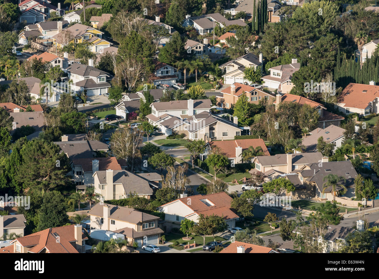 Suburban neighborhood california hi-res stock photography and images ...