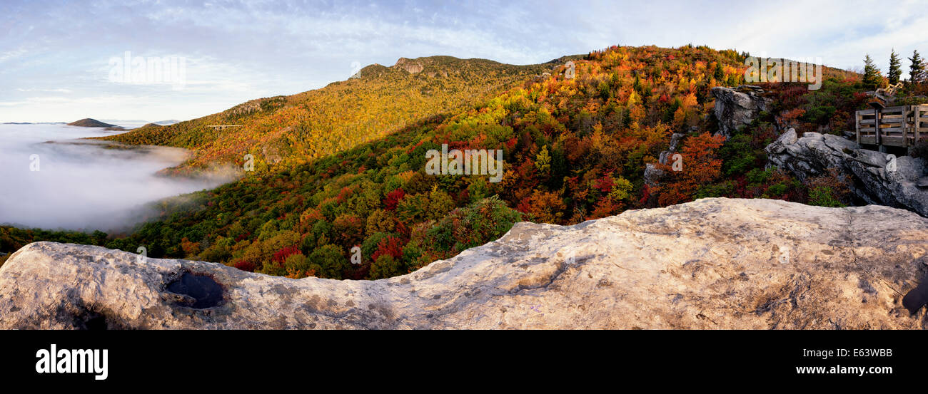 Blue ridge parkway view hi-res stock photography and images - Alamy