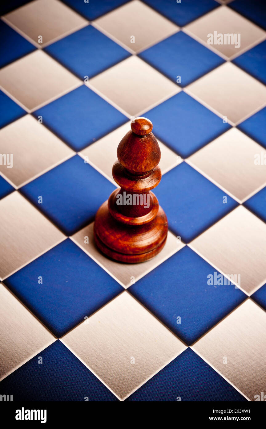 Bishop chess piece hi-res stock photography and images - Alamy